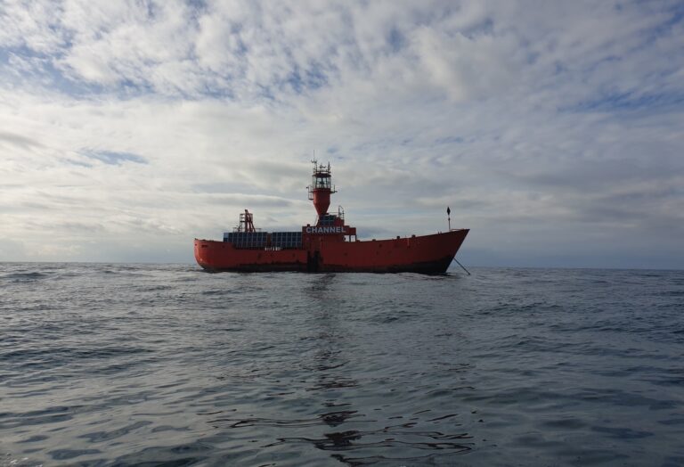 Lightvessel replacement buoy equipped with Met Office reporting ...