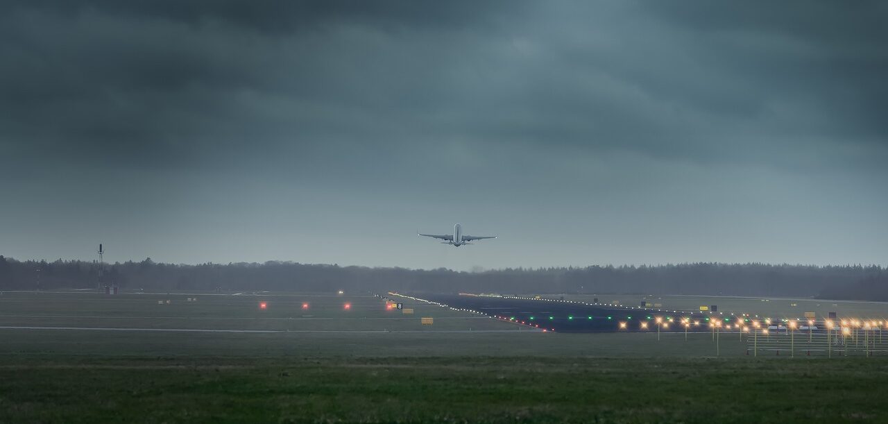 Meandair launches nowcasting weather service for European airports ...