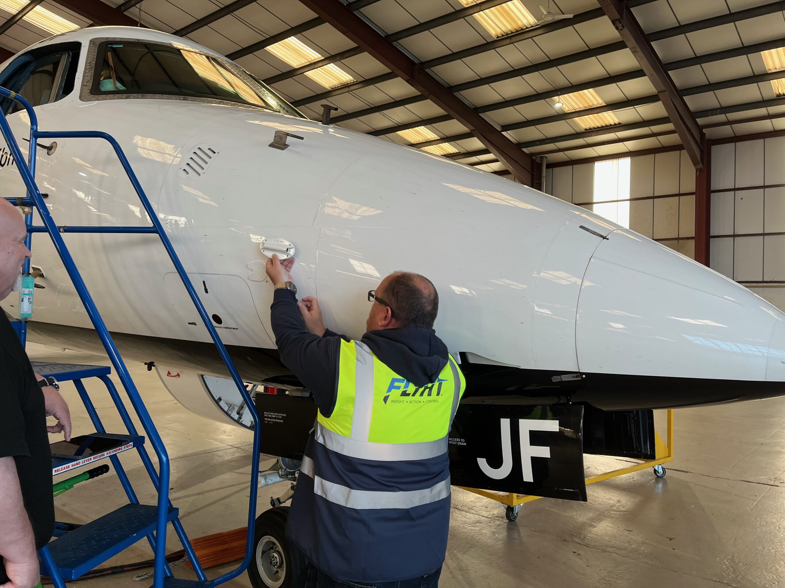 Met Office collaborates with FLYHT and Loganair to improve aviation ...